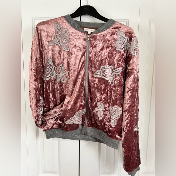 Honey Punch | Jackets & Coats | Crushed Pink Velvet Honey Punch Bomber ...